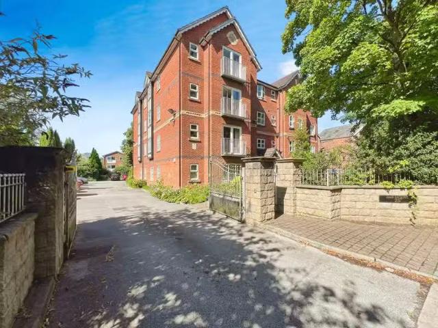 Oak Mount, 25 Half Edge Lane, Monton. 2 bed flat for sale £1.