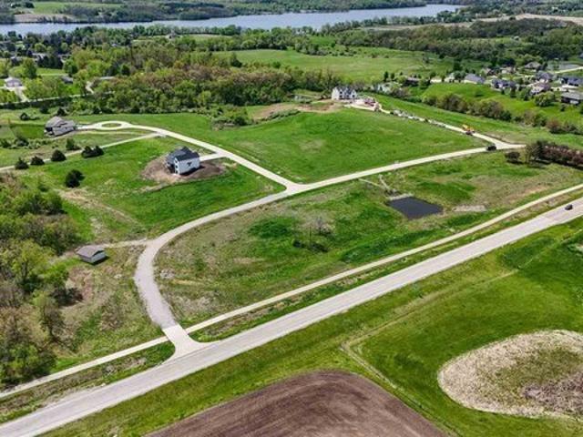 Oak Mdw Lot 14, Solon, IA 52333