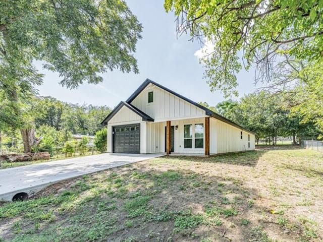 Oak Meadow St, Granbury, Home For Sale