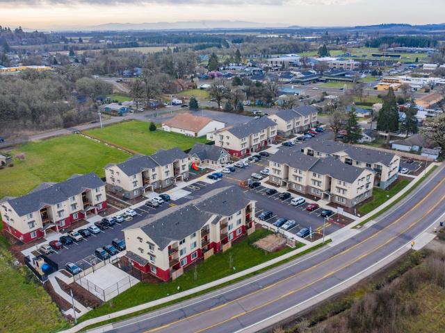 Oak Springs Apartments