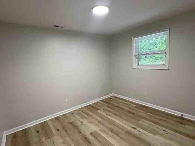 Oak St. 2 Bedroom Apartment for Rent at 803 Oak St, Greensboro, NC 27403 Glenwood