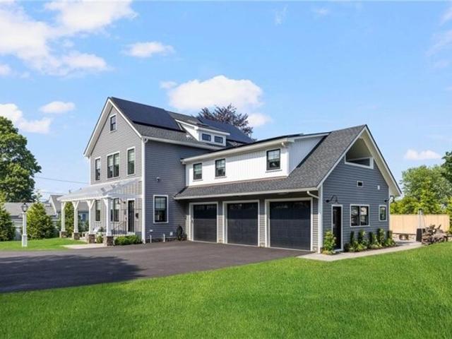 Oak St, Middletown, Home For Sale