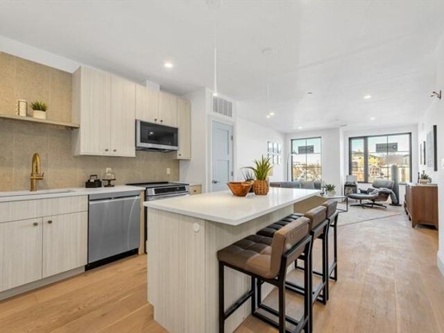 Oak St Unit,boston, Condo For Sale