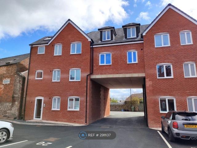 Oak Street, Oswestry SY11, 2 bed flat to rent, £820 pcm | PrimeLocation