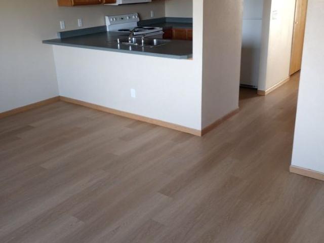 Oak Street Town Homes 2 Bedroom Apartment for Rent at 1062 W Oak St, Bozeman, MT 59715