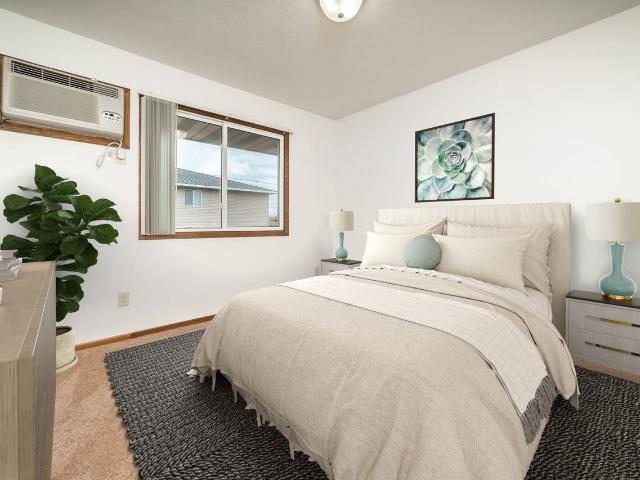 Oak Street Townhomes 3 Bedroom Apartment for Rent at 417 15th Ave Se, Saint Cloud, MN 56304