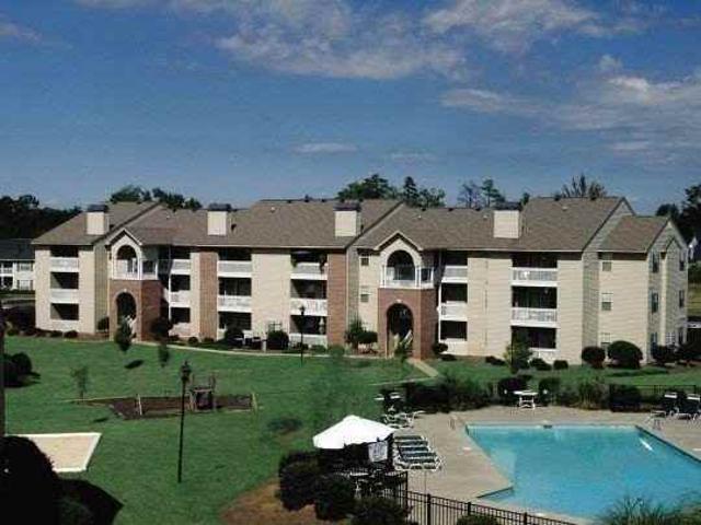 Oak Pointe Apartment Homes 3 Bedroom Apartment for Rent at 112 Davenport Rd, Simpsonville, SC 29680