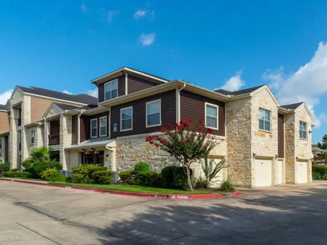 Oak Park Trails 2 Bedroom Apartment for Rent at 2005 S Mason Rd, Katy, TX 77450