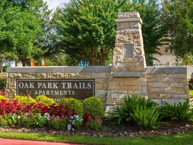Oak Park Trails 2 Bedroom Apartment for Rent at 2005 S Mason Rd, Katy, TX 77450
