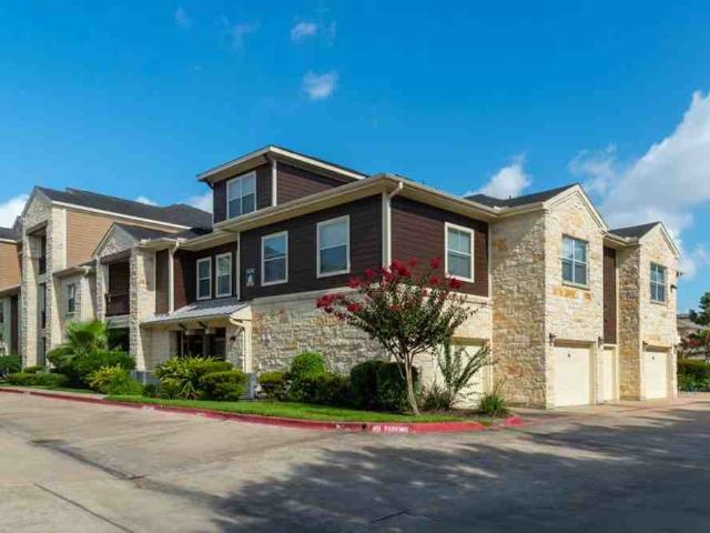 Oak Park Trails 2 Bedroom Apartment for Rent at 2005 S Mason Rd, Katy, TX 77450