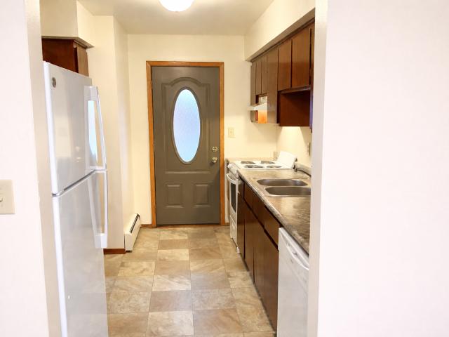 Oak Park Apartment Homes 2 Bedroom Apartment for Rent at 8828 S Oak Park Dr, Oak Creek, WI 53154