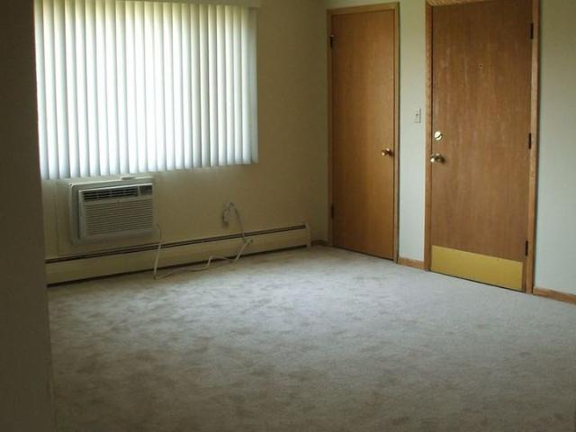 Oak Park Apartment Homes 2 Bedroom Apartment for Rent at 8828 S Oak Park Dr, Oak Creek, WI 53154