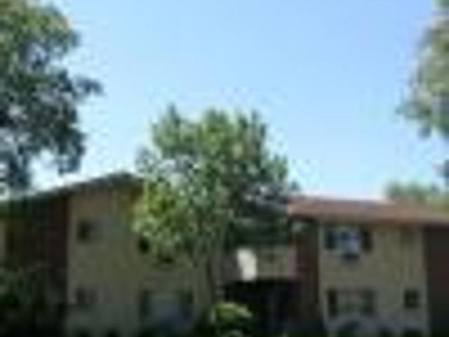 Oak Park Apartment Homes 2 Bedroom Apartment for Rent at 8828 S Oak Park Dr, Oak Creek, WI 53154