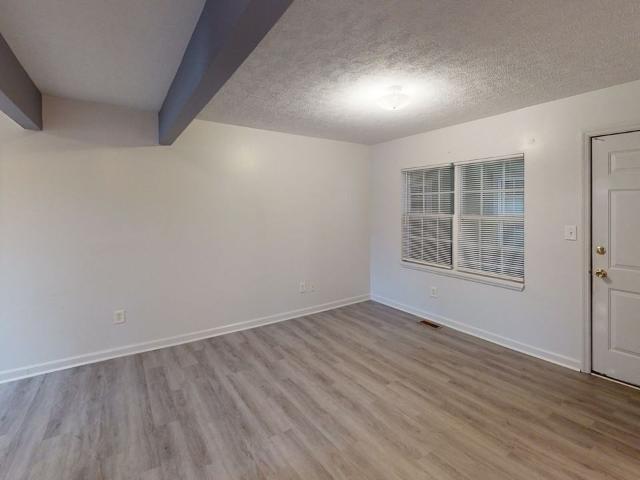 Oak Park Apartments 3 Bedroom Apartment for Rent at 314 Preston Ave, Lewisburg, TN 37091