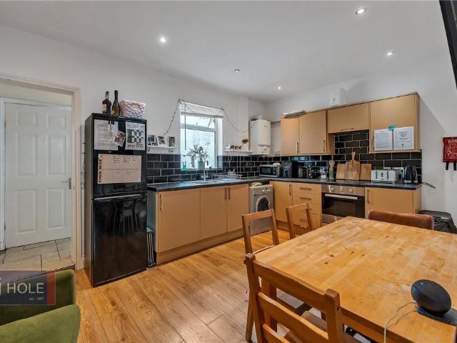 Oak Road, Bishopston, Bristol, BS7 4 bed terraced house to rent £2,700 pcm £623 pw