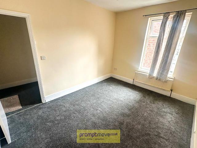 Oak Road, Luton LU4, 1 bed property to rent, £900 pcm | PrimeLocation