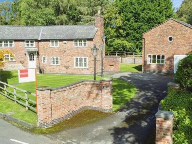 Oak Road, Mottram St. Andrew, 4 Bedroom Detached