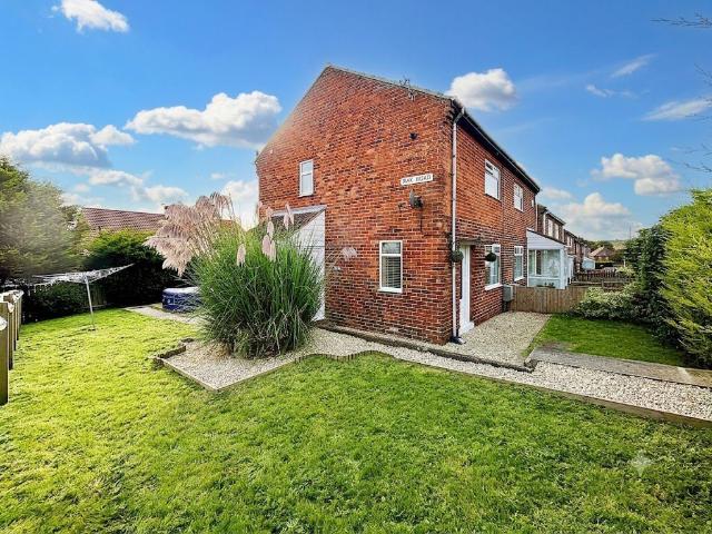 Oak Road, Peterlee SR8, 2 bed semi detached house to rent, £700 pcm | PrimeLocation