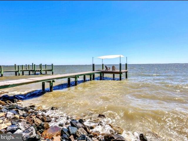 Oak Rd, Shady Side, Home For Sale