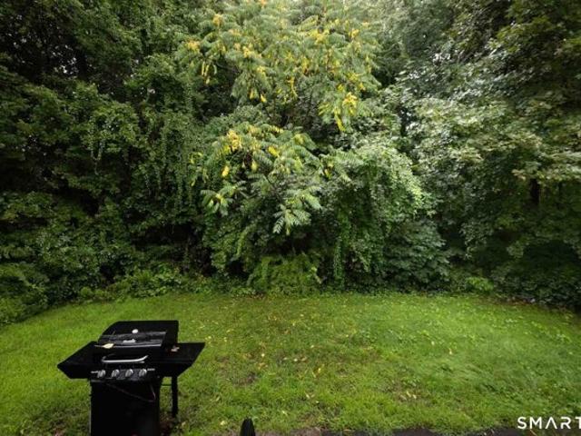 Oak Ridge Dr Apt,new Haven, Condo For Sale