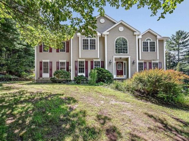 Oak Ridge Dr, Atkinson, Home For Sale