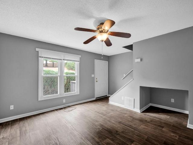 Oak Ridge Duplexes 2 Bedroom Apartment for Rent at White Oak Ln, Kannapolis, NC 28083
