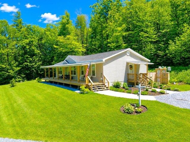 Oak Ridge Ln, Bennington, Property For Sale
