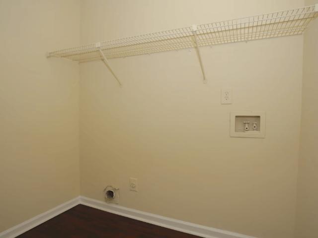 Oak Ridge Trace I Apartments Located in Morrow, GA 1 Bedroom Apartment for Rent at 100 Claridge Park Dr, Morrow, GA 30260