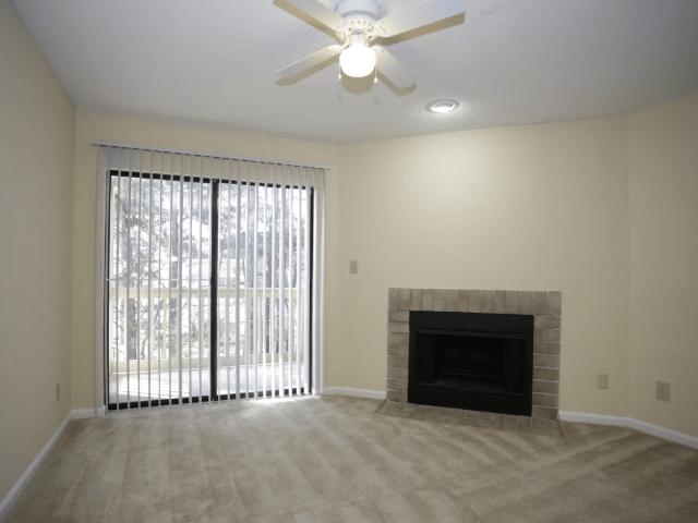 Oak Ridge Trace I Apartments Located in Morrow, GA 1 Bedroom Apartment for Rent at 100 Claridge Park Dr, Morrow, GA 30260