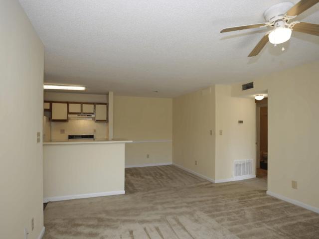 Oak Ridge Trace I Apartments Located in Morrow, GA 2 Bedroom Apartment for Rent at 100 Claridge Park Dr, Morrow, GA 30260