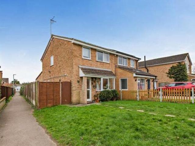 Oak Way, Huntley, 3 Bedroom Semi detached