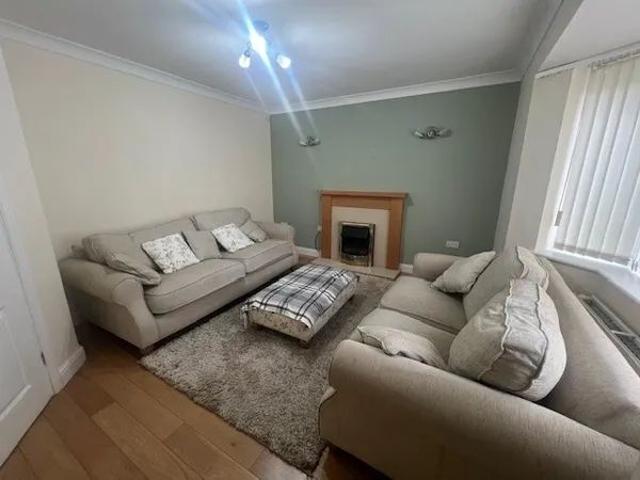 Oak Way, Swansea, SA4