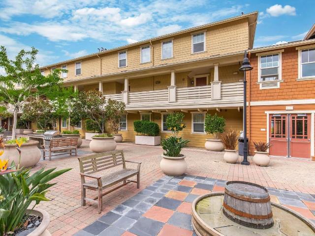 Oak Walk 2 Bedroom Apartment for Rent at 4098 San Pablo Ave, Emeryville, CA 94608