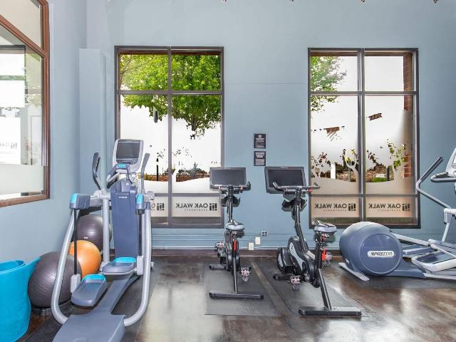 Oak Walk 3 Bedroom Apartment for Rent at 4098 San Pablo Ave, Emeryville, CA 94608