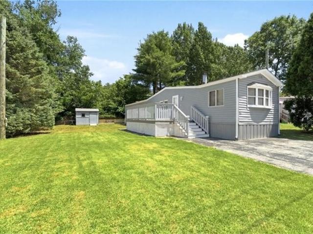 Oak Ter, Burrillville, Home For Sale