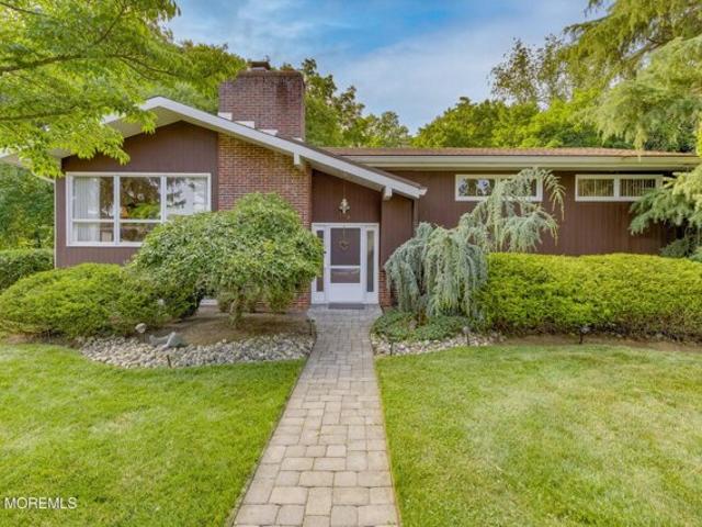 Oak Ter, Freehold, Home For Sale