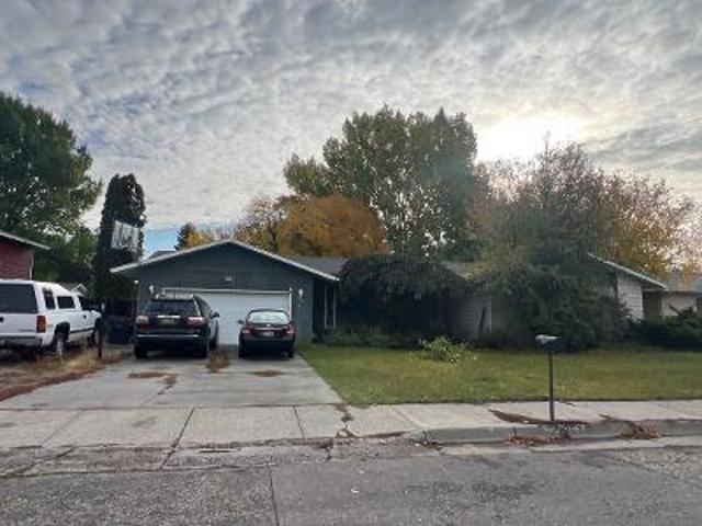 Oak Trail Dr