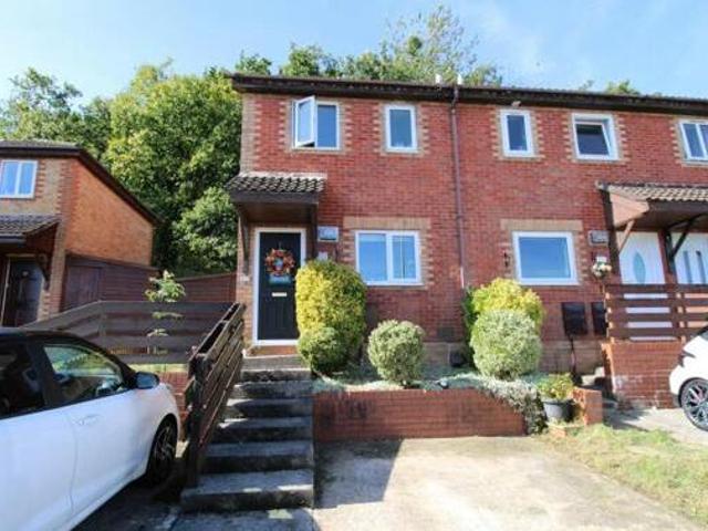 Oak Tree Court, Brackla, 2 Bedroom End