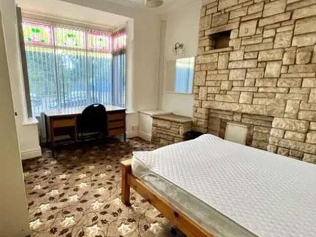 Oak Tree Lane, Birmingham, West Midlands, B29 6hy | Room for rent #165980496 | Rentberry