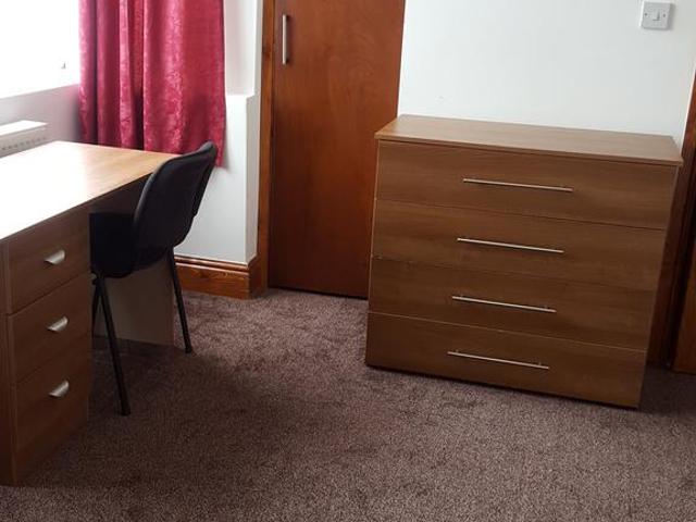 Oak Tree Lane, Selly Oak B29 8 bed detached house to rent £3,293 pcm £760 pw