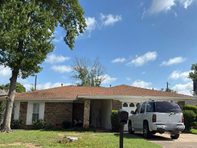 Oak Valley Dr