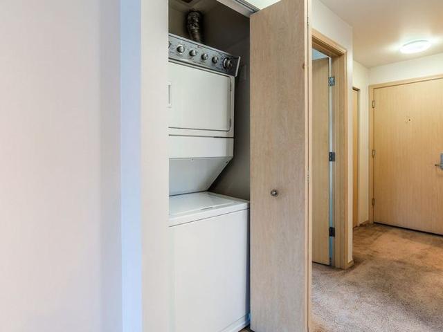 Oak View Apartments 1 Bedroom Apartment for Rent at 9514 Stone Ave N, Seattle, WA 98103 North College Park