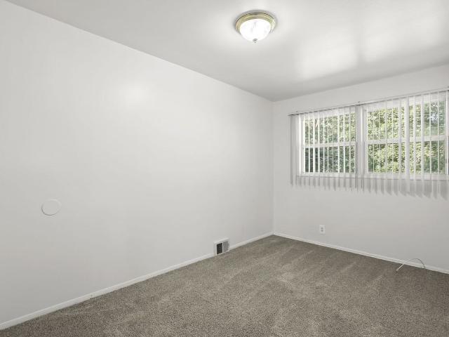Oak Village 2 Bedroom Apartment for Rent at 2758 Ackley Ave, Westland, MI 48186 Westland