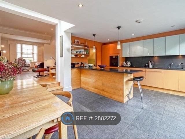 Oak Village, London NW5, 2 bed terraced house to rent, £5,000 pcm | PrimeLocation