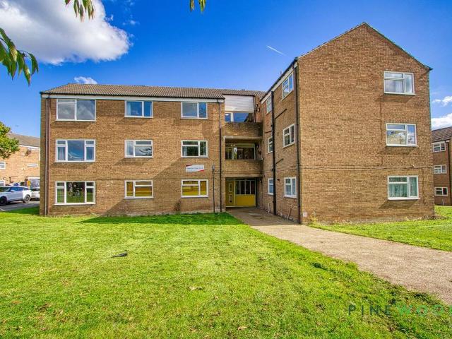 Oakamoor Close, Chesterfield S40, 1 bed flat to rent, £625 pcm | PrimeLocation