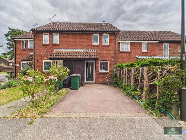 Oakapple Close, Pease Pottage, Crawley RH11, 2 bed terraced house to rent, £1,500 pcm | PrimeLocation