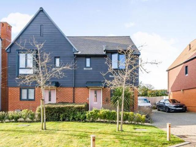 Oakbourne Avenue, West End, 2 Bedroom Semi detached