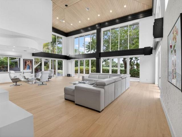 Oakbrook Cir, Boca Raton, Home For Sale