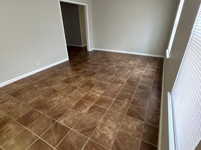 Oakcrest Apartments 2 Bedroom Apartment for Rent at 640 Oakcrest Dr, Paducah, KY 42001