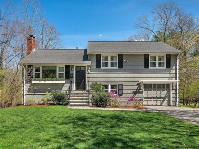 Oakcrest Rd, Needham, Home For Sale